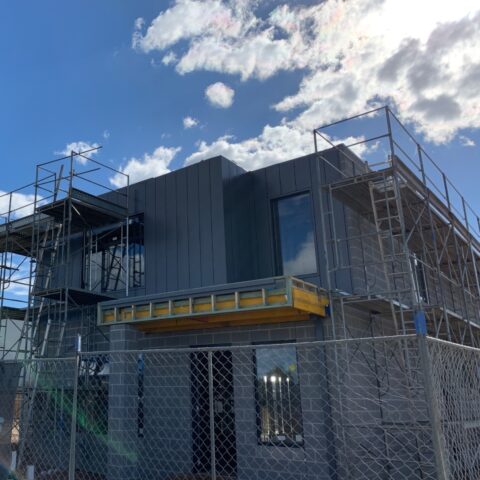 Colorbond® Interlocking panels in Colorbond®steel Basalt® - True Blue ...