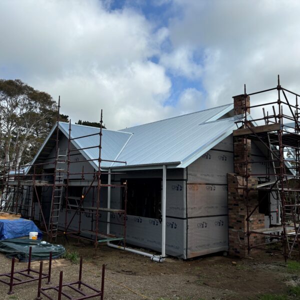 Colorbond® vs Zincalume®: Which Roofing Material Is Right for Your ...