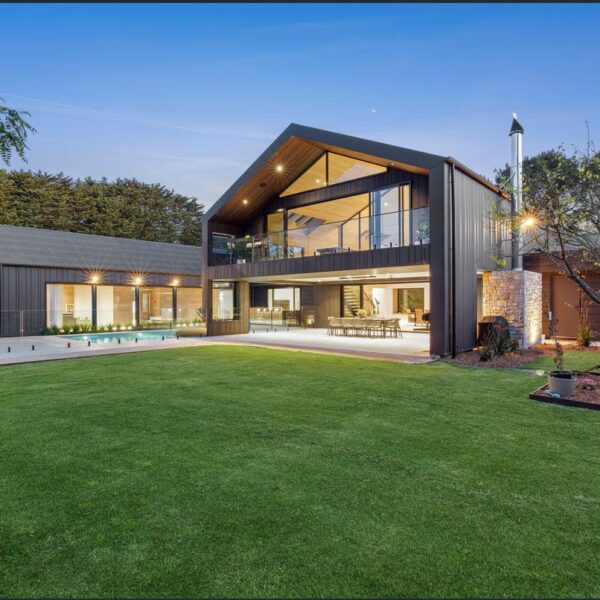 Torquay Roofing and Cladding project features Colorbond Matt Monument ...